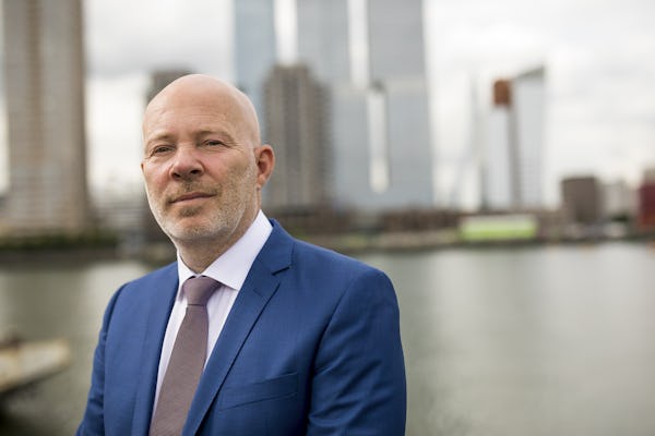 Robert Simons: stuurman met ambitie voor Rotterdam