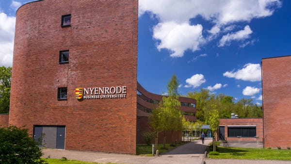 Nyenrode en Zadelhoff starten instituut voor vastgoedonderzoek