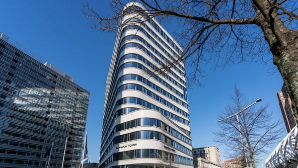 Klachteninstituut naar Monarch Tower